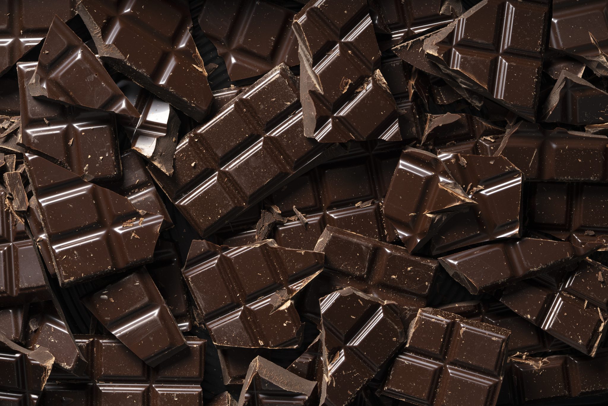Enhancing oxidative stability in dark chocolate using natural ...